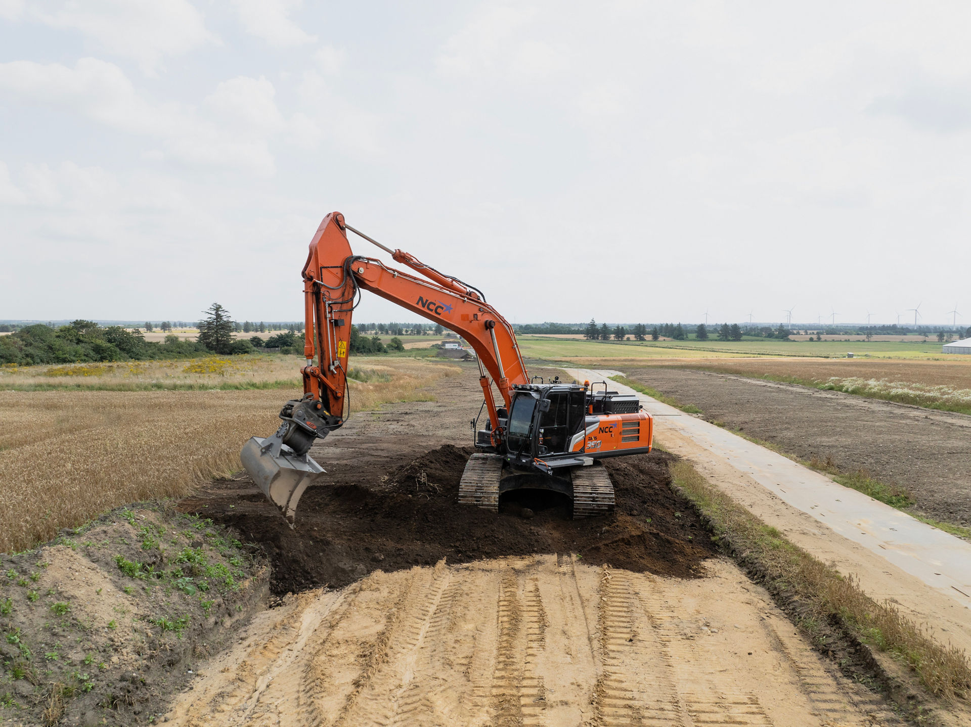 Hitachi Zaxis-7 strengthens contractors’ partnership with Danish dealer ...