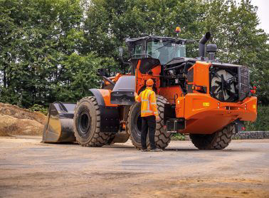 Walk around the Hitachi ZW-7 wheel loaders - HitachiCM Europe