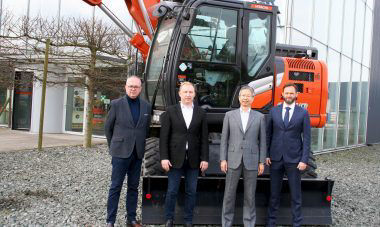 Mobile Heavy Machinery appointed as new Hitachi dealer in Ukraine ...