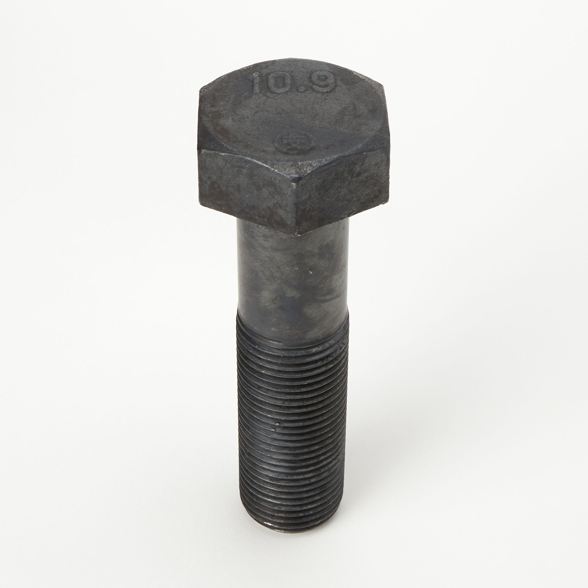 FINAL DRIVE HOUSING BOLT