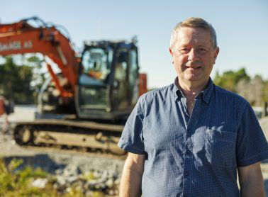 Hitachi Construction Machinery super long front proves worthwhile ...
