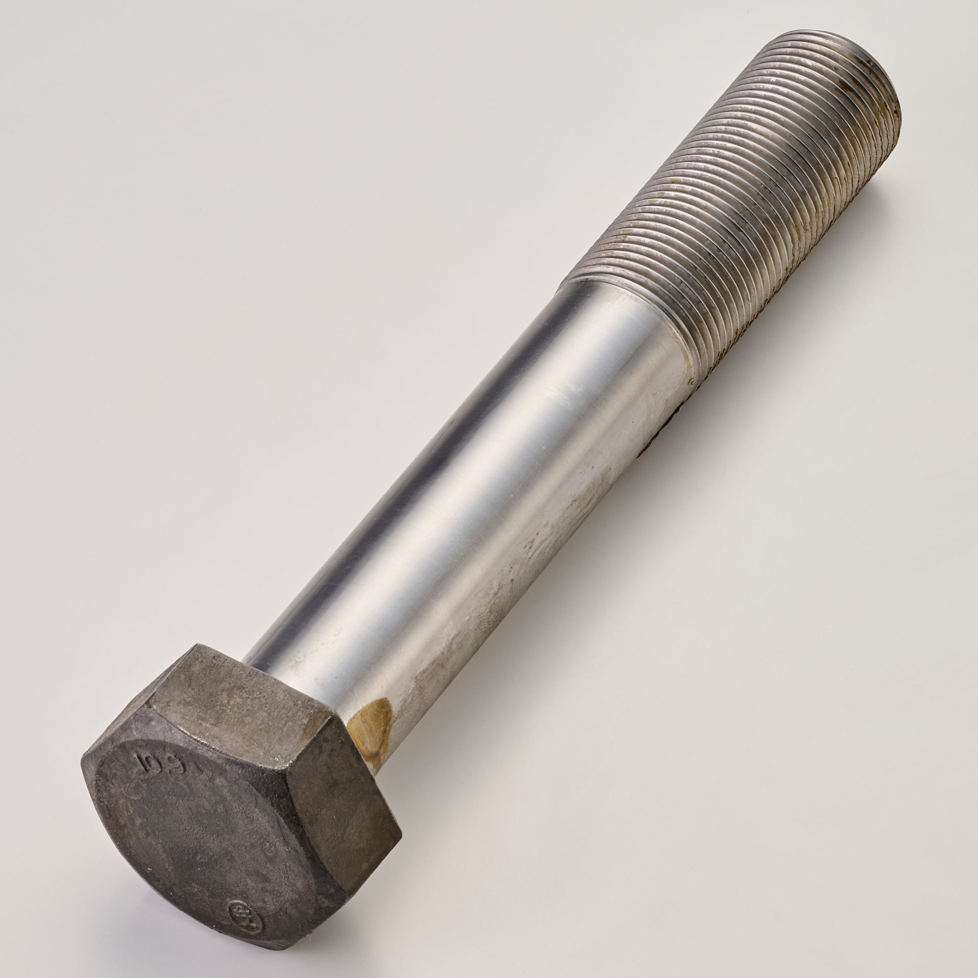 BOLT; SWING BEARING