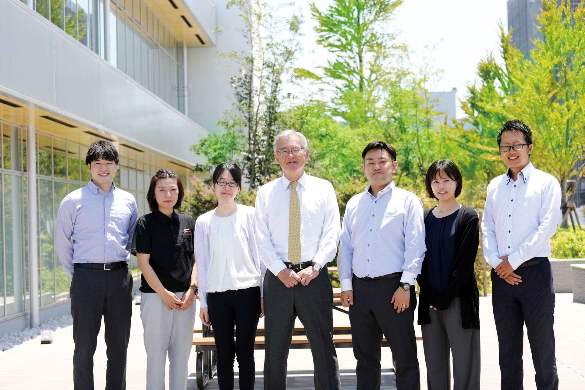 CEO メッセージ - Hitachi Construction Machinery